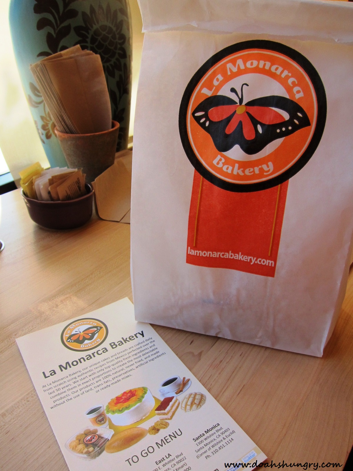 Doah's Hungry: La Monarca Bakery & Cafe