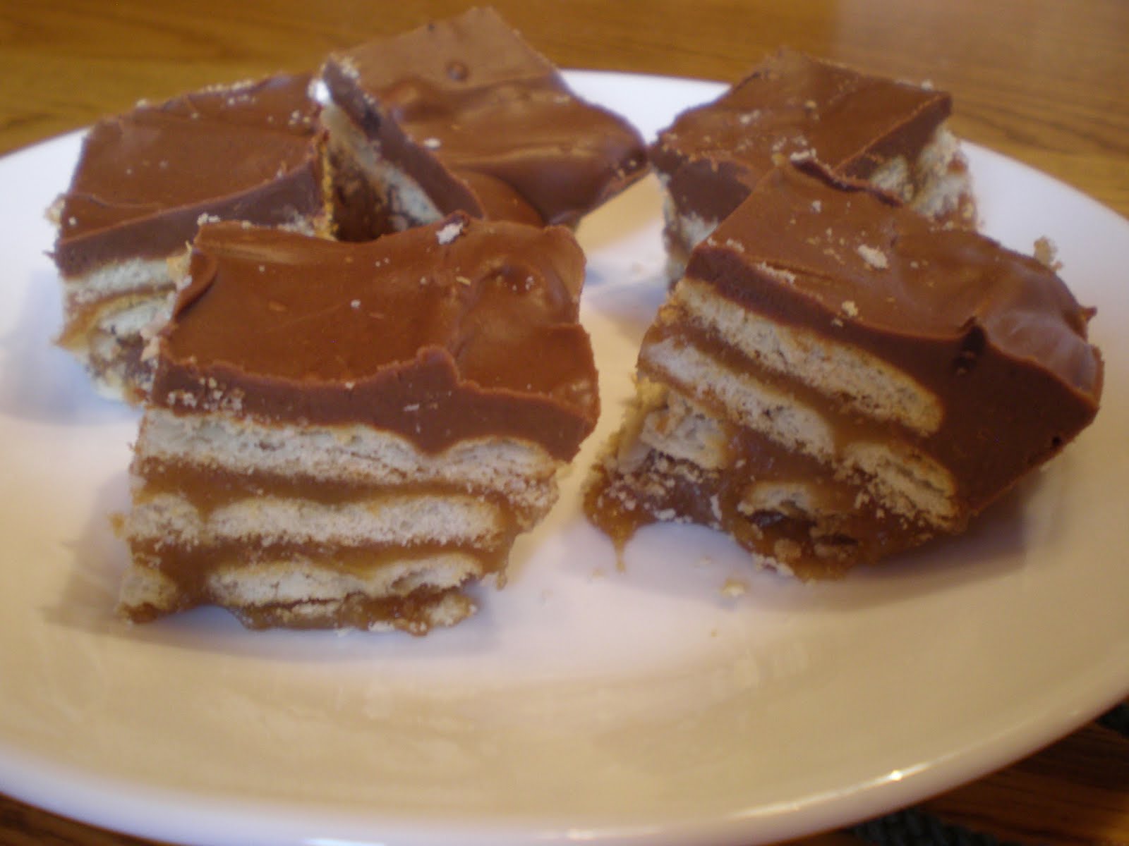 Cook with Sara: Caramel Cracker Bars