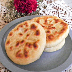 TREAT & TRICK: HODDEOK (KOREAN SWEET PANCAKE)