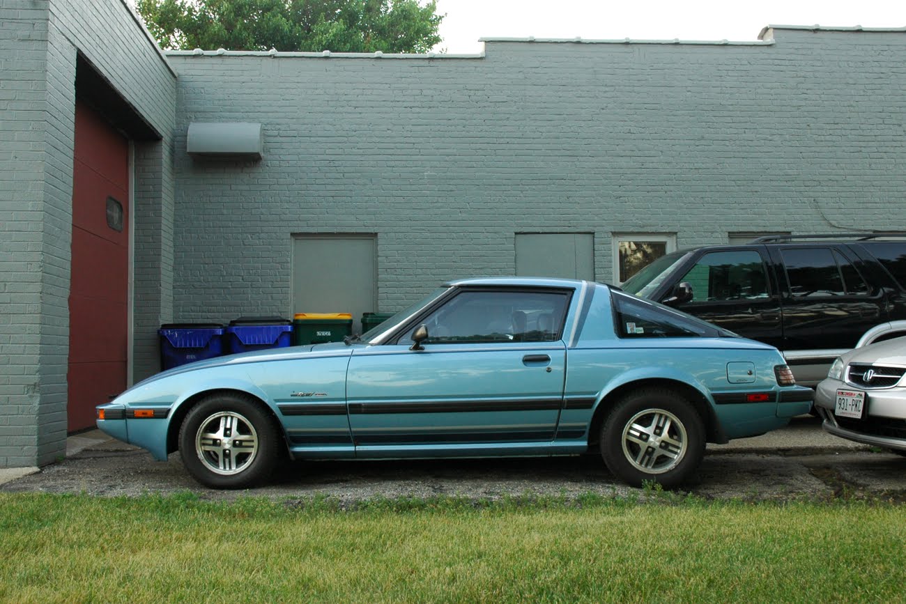 OLD PARKED CARS.: 1985 Mazda RX-7.