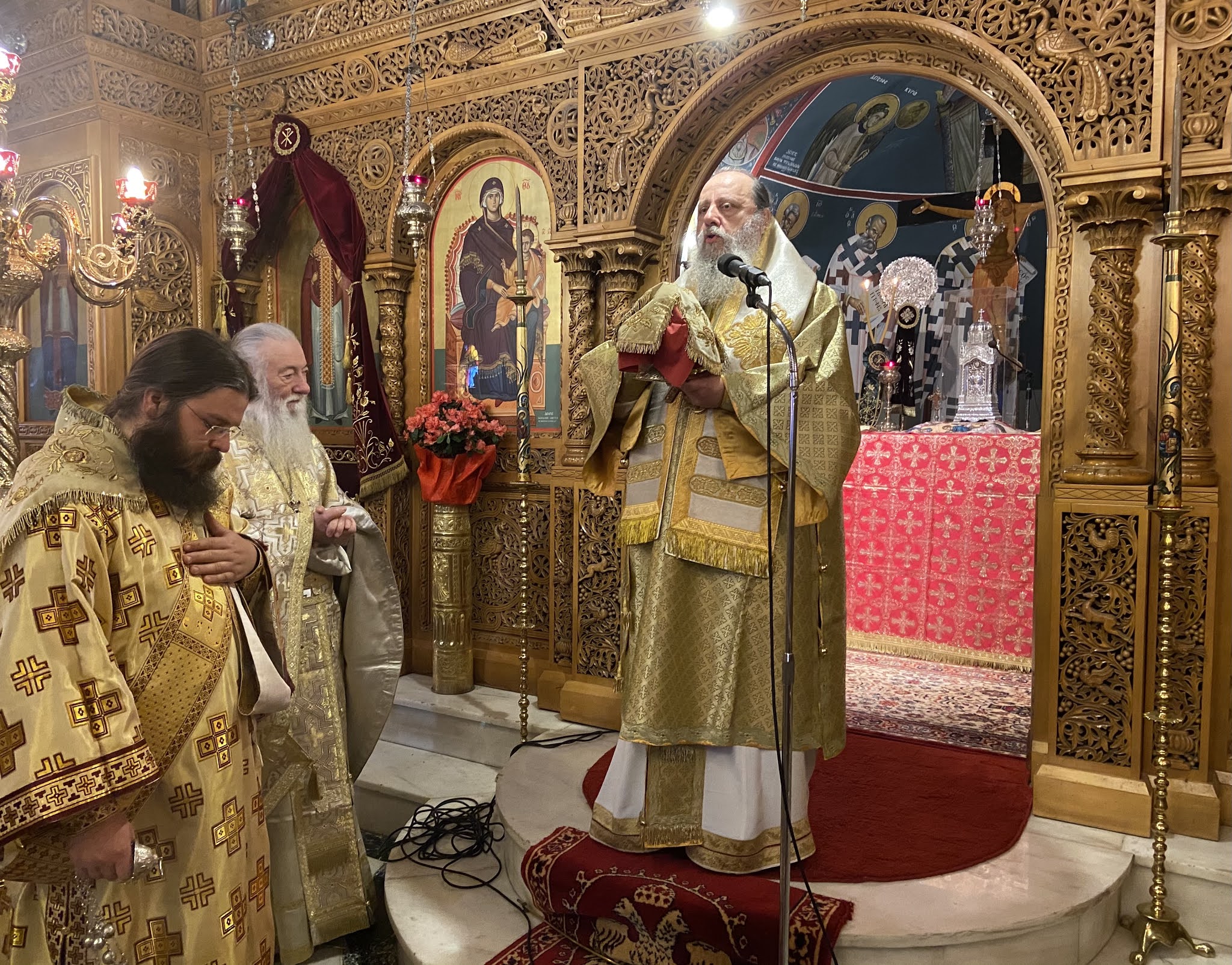 Θεοφιλέστατος Επίσκοπος Κερνίτσης κ. ΧΡΥΣΑΝΘΟΣ: Ο ΕΠΙΣΚΟΠΟΣ ΚΕΡΝΙΤΣΗΣ ...