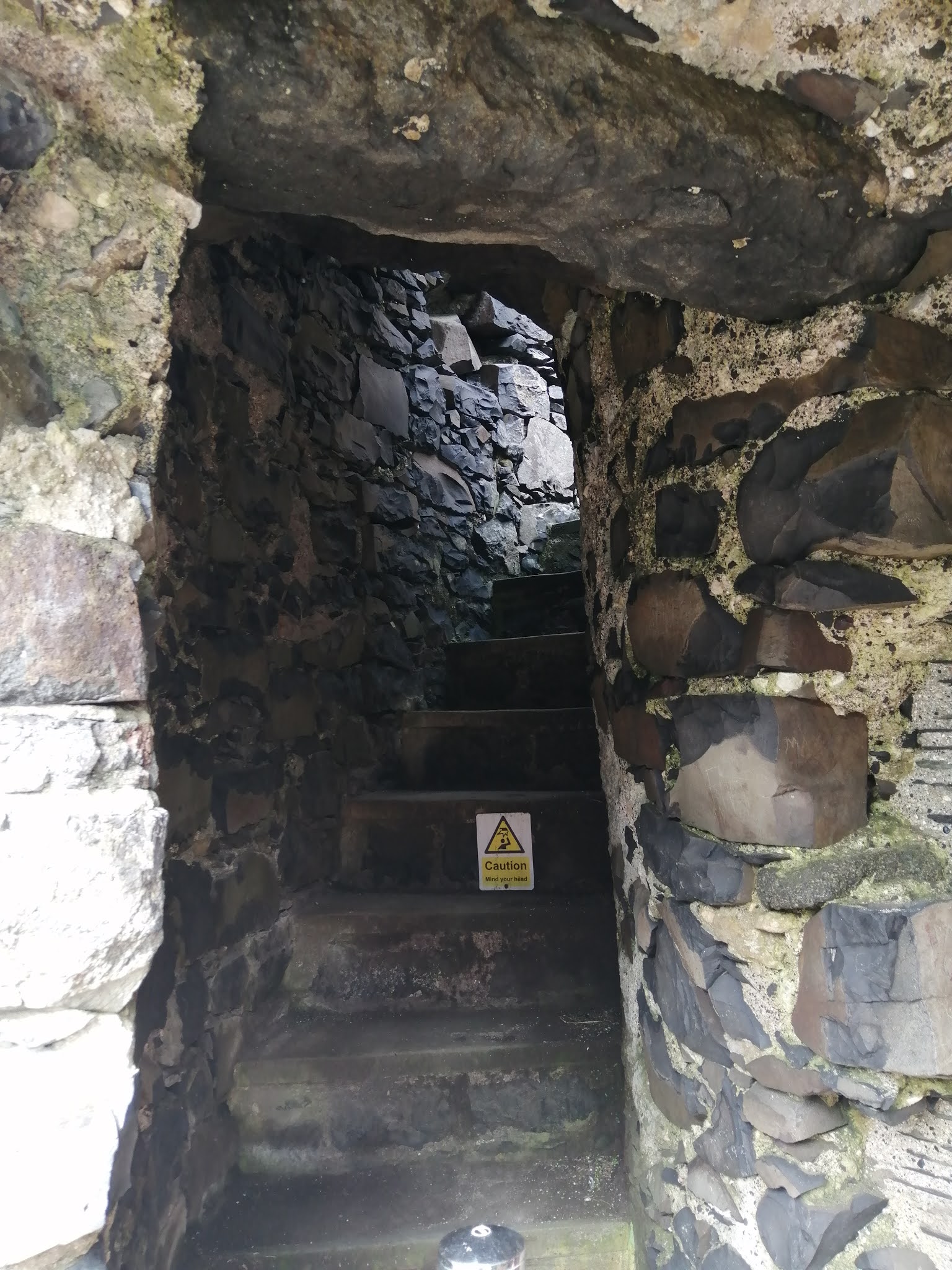 Sam's Ramblings : Dunluce Castle - Romanticism, Legend, History and ...