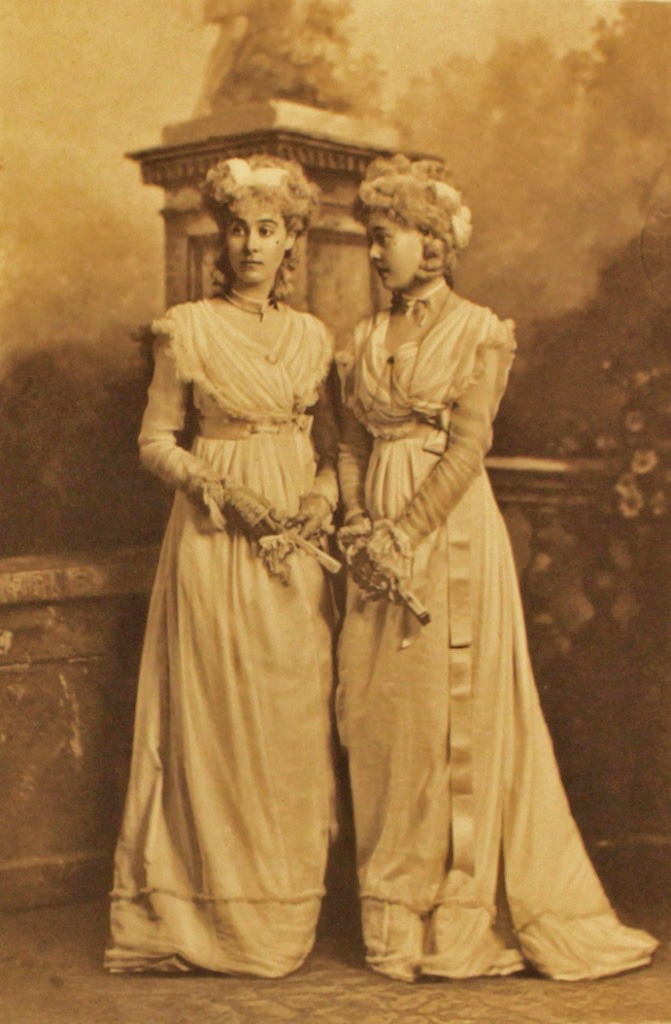 History in Photos: Duchess of Devonshire’s Jubilee Costume Ball 1897