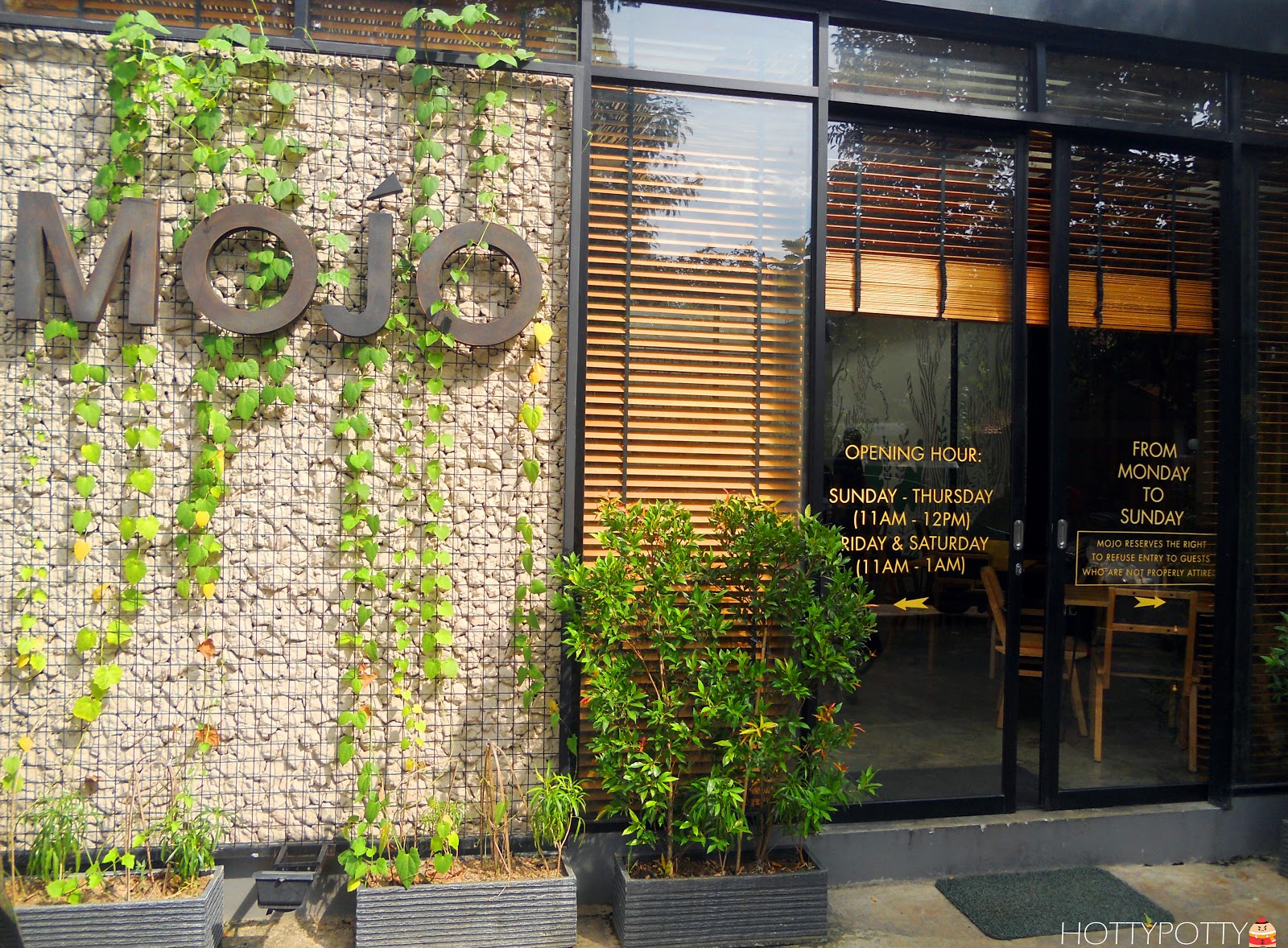 SASSY FOOD HUNTER: MOJO Kitchen & Bar