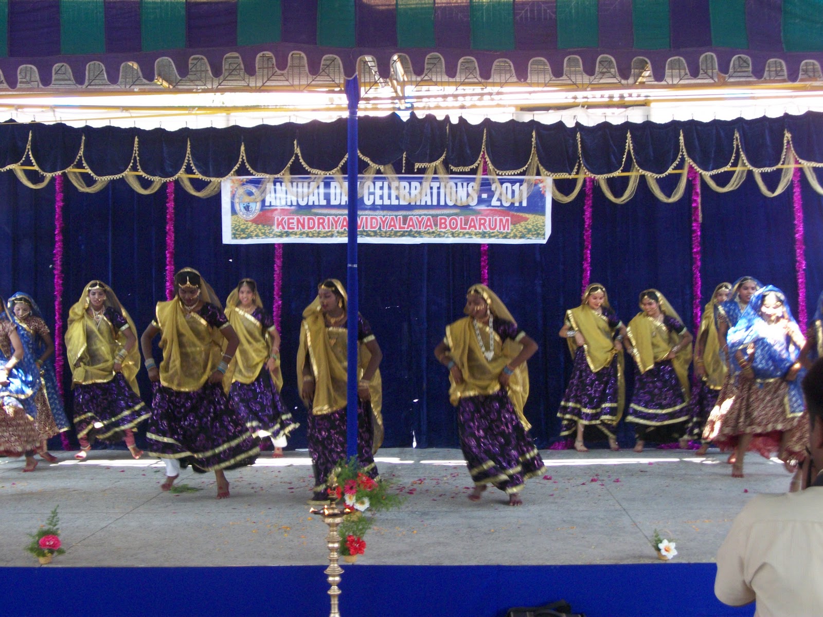 bolarum kv library: December 2011