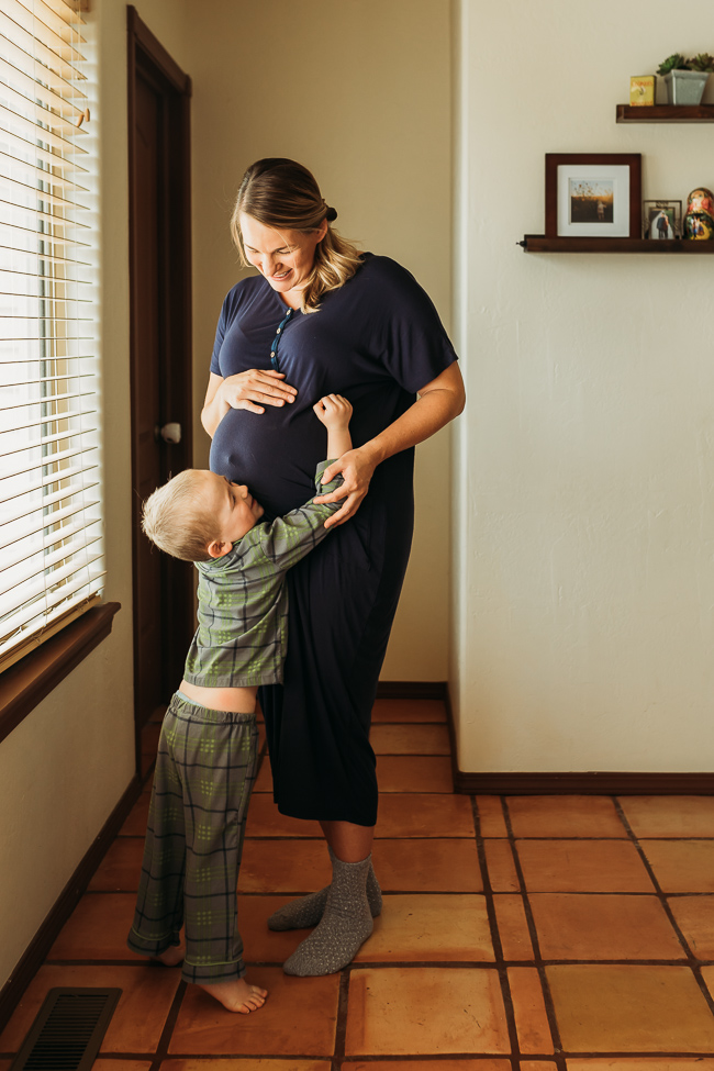 4th Baby Bumpdate: 33 Weeks / Nelson Notes