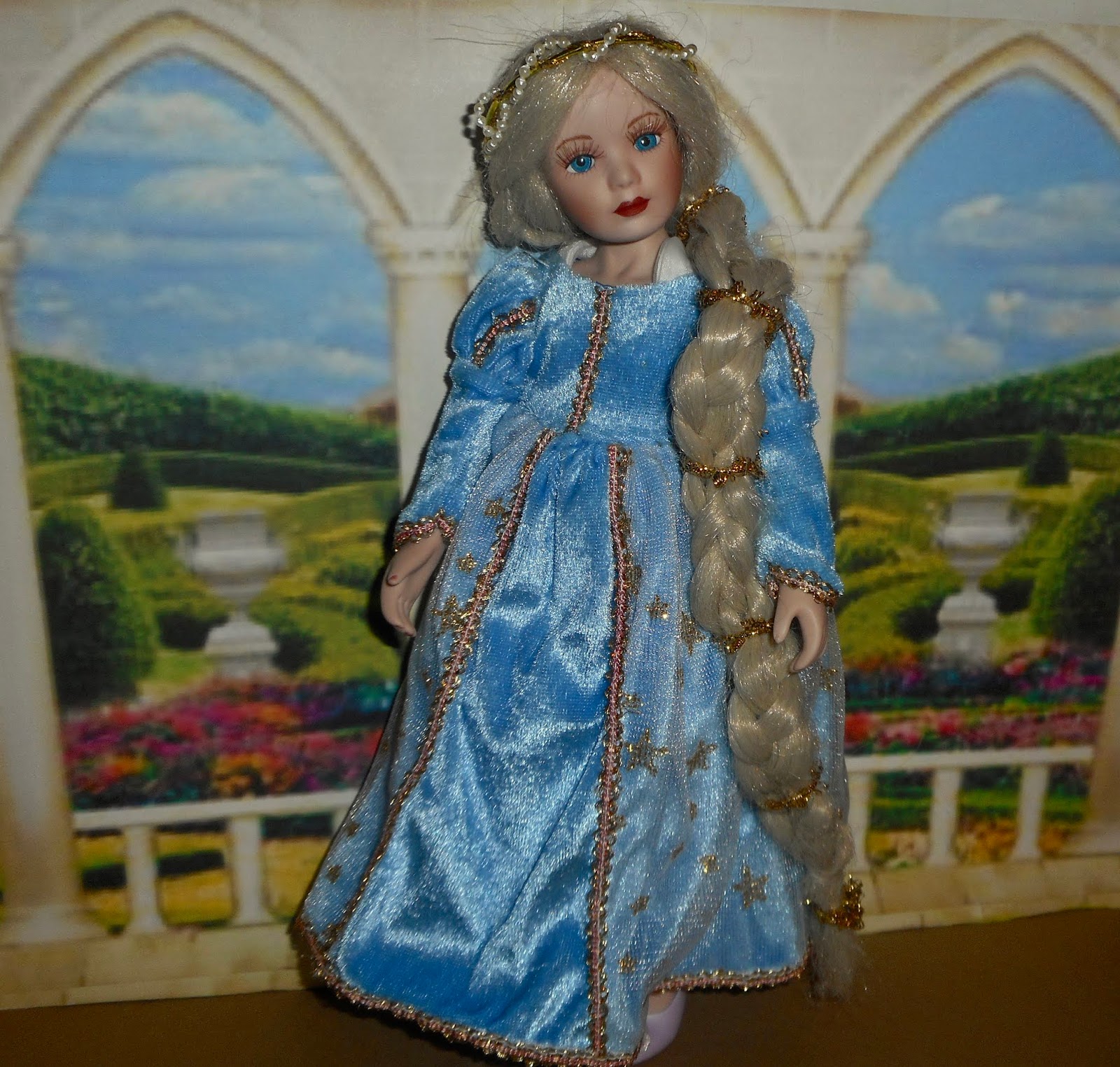 Pretty Doll Pictures: Rapunzel in Blue