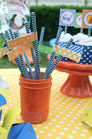 LAURA'S little PARTY: Splash Bash pool party| Huggies® Little Swimmers®