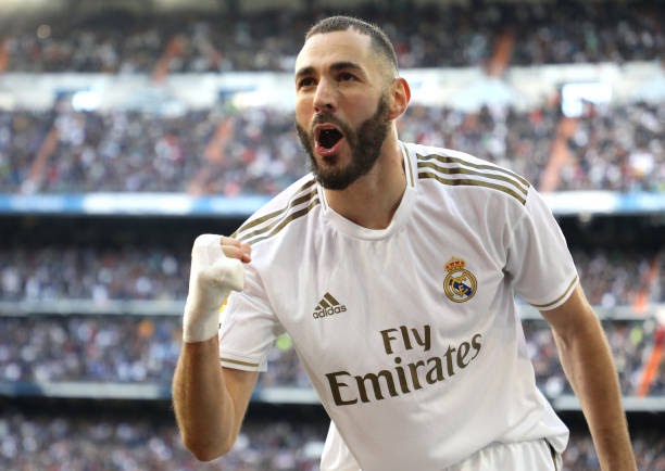Top 10 best center forwards in the world right now Top 10 best center forwards in the world right now