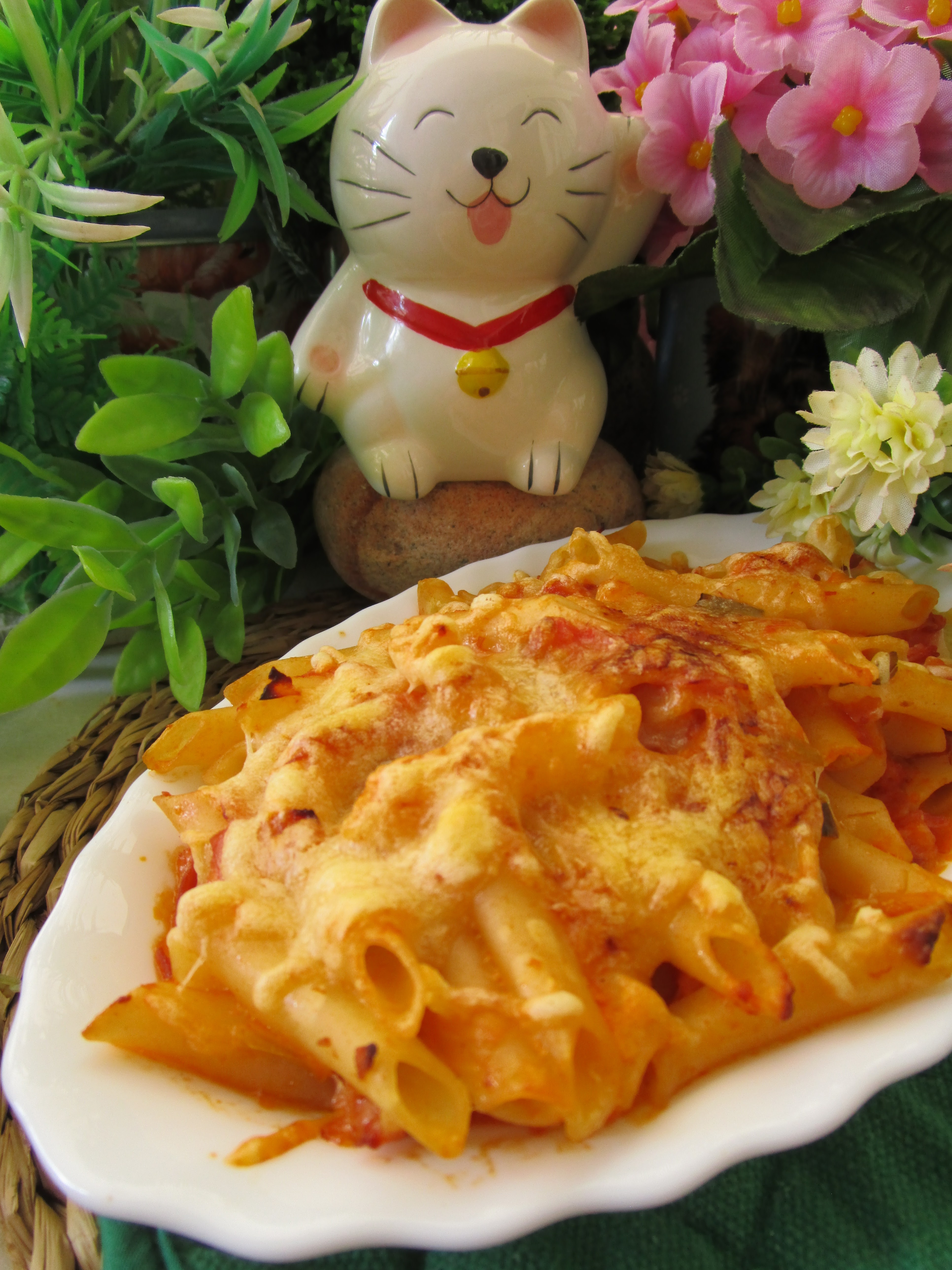 MACARRONES CON RETALES DE JAMÓN IBÉRICO Y DULCE, GRATINADOS CON ...