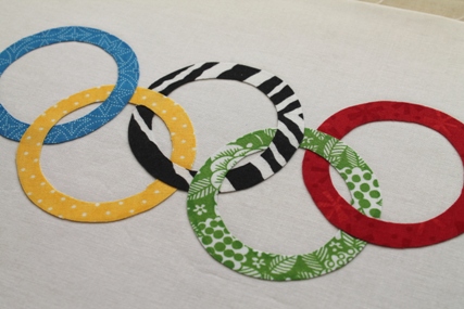 Sew Lux Fabric : Blog: Picture Post: Olympic Rings Mug Rug