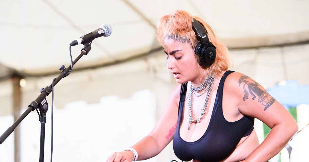 one in ten words: Hillside 2019: Day 2: Chippy Nonstop - Concert Photos