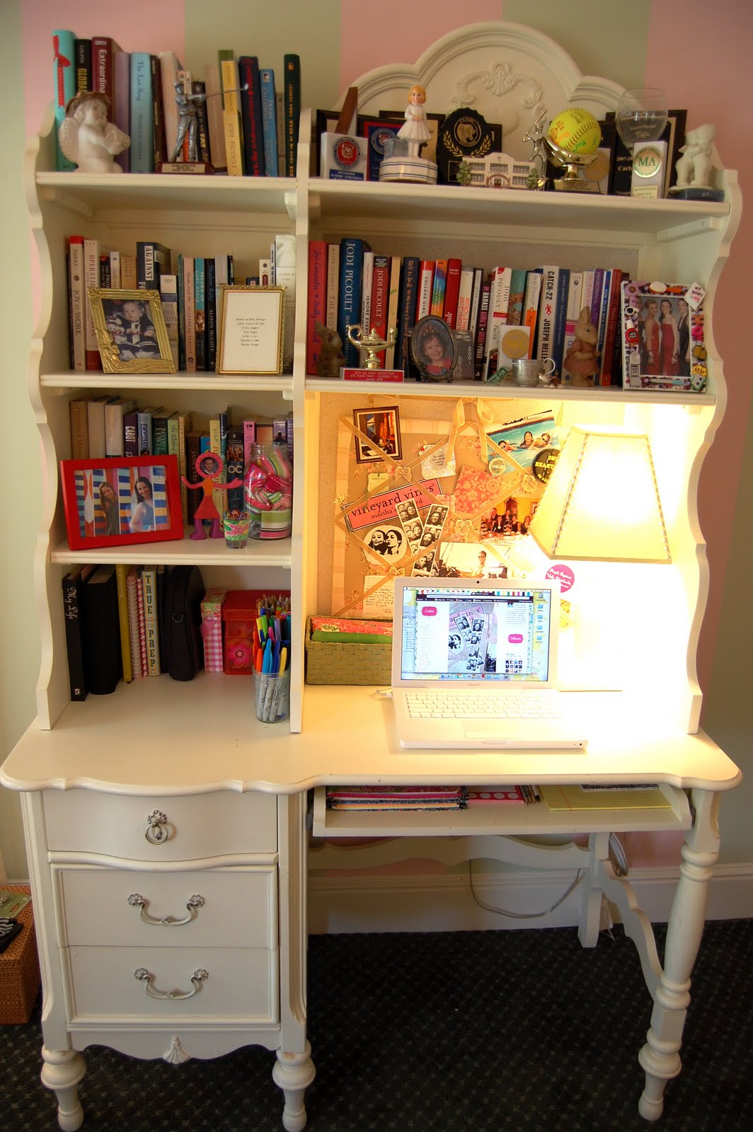 Organize, Please... Desks! - CARLY