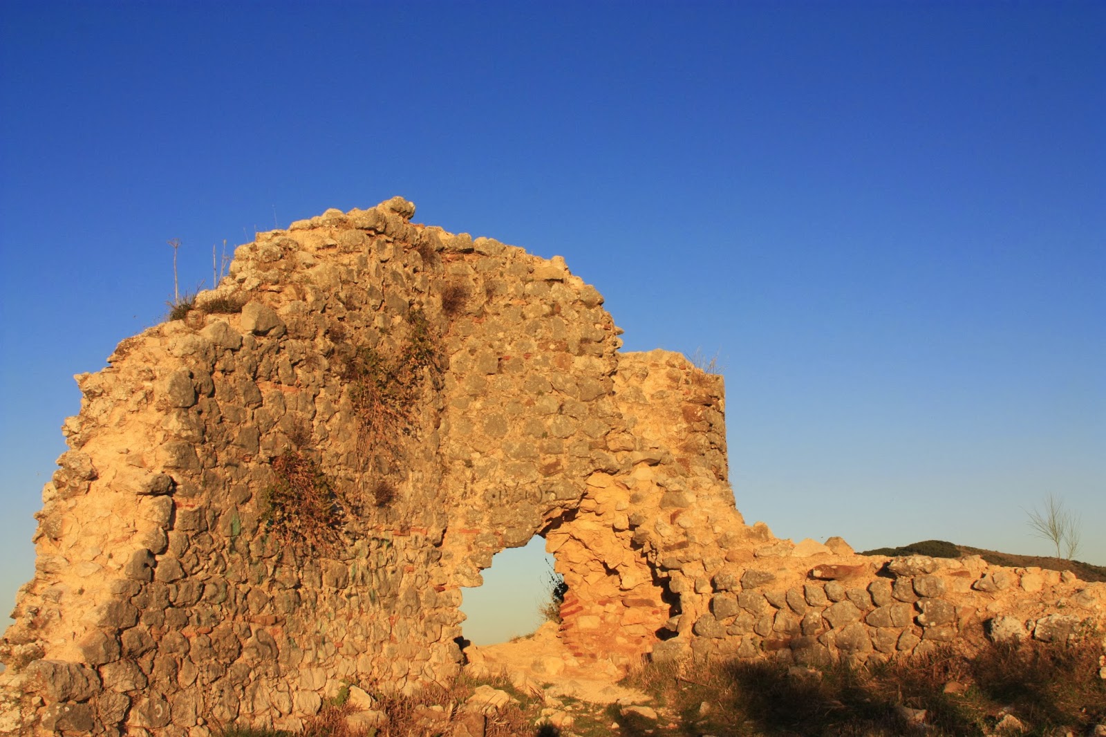 El mundoblog de Miguel Caballero: El Castillo de la Peña de Martos, una ... El mundoblog de Miguel Caballero: El Castillo de la Peña de Martos, una ...