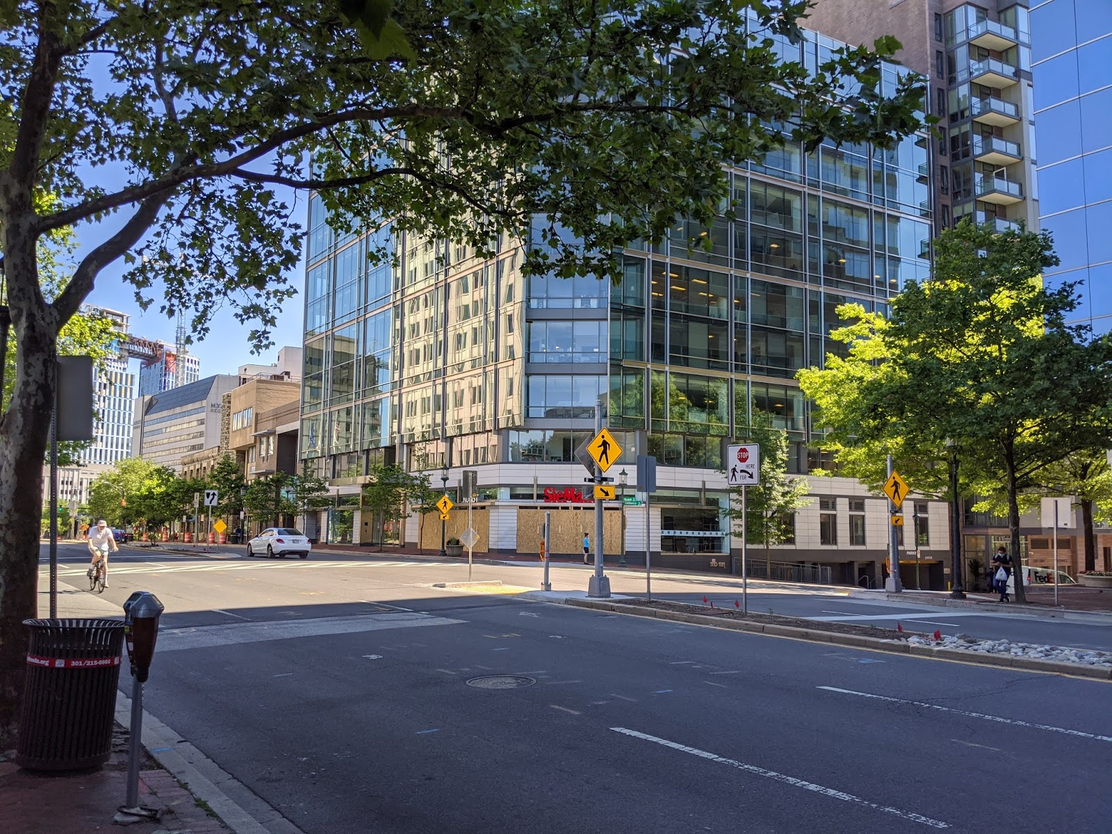 Robert Dyer @ Bethesda Row: New crosswalk at Wisconsin and Avondale in ...
