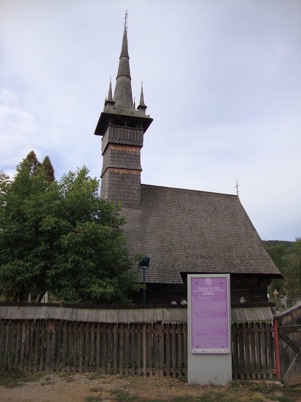 TUDOR PHOTO BLOG: Maramures,Romania - Biserica de Lemn din Rogoz (UNESCO)