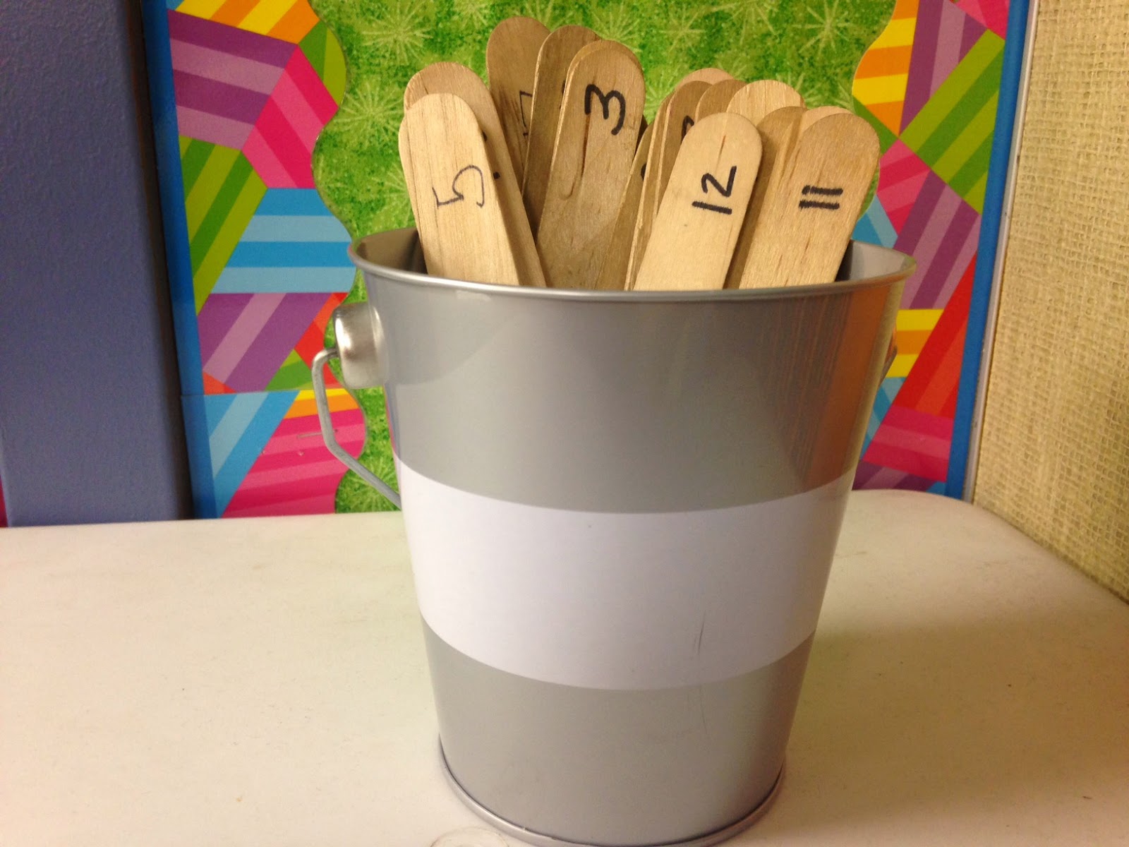 Second Grade Smartypants: Bright Ideas Link Up Dismissal Sticks