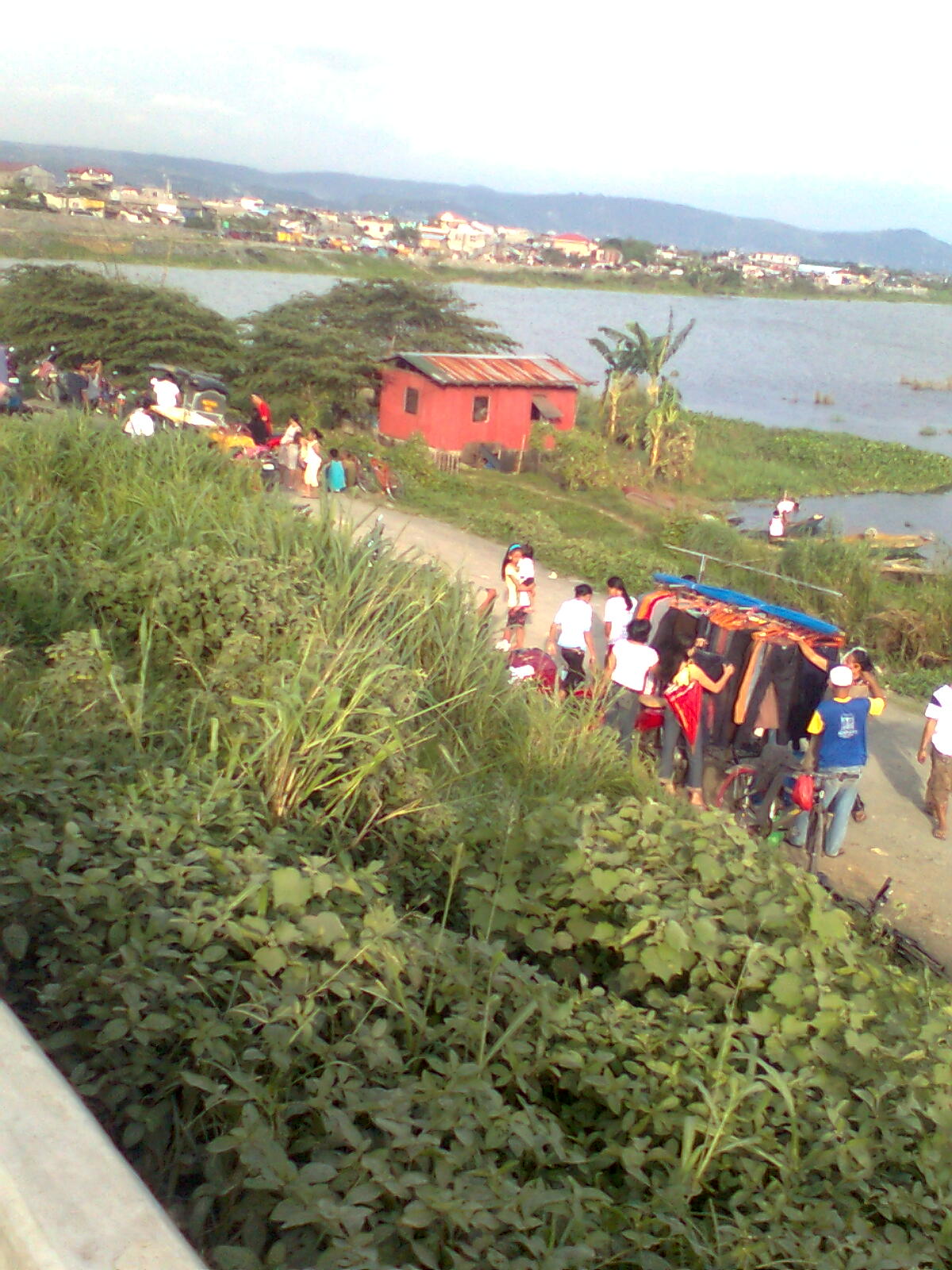 JorgeusBikers: The Napindan Channel Bridge at C6 - Short Cut to Bicutan ...