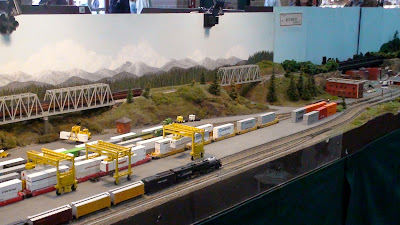 quinntopia - An N Scale blog: November 2011