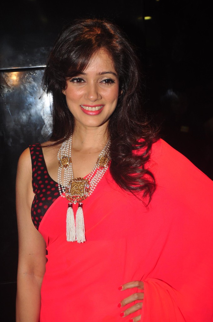 Vidya Malvade Wiki, Biography, Dob, Age, Height, Weight, Husband ...