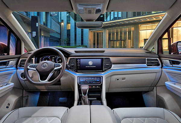 Burlappcar: More pictures of the new VW Viloran Minivan