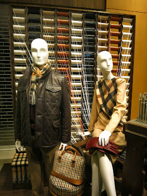 RetailStoreWindows.com: Daks, London