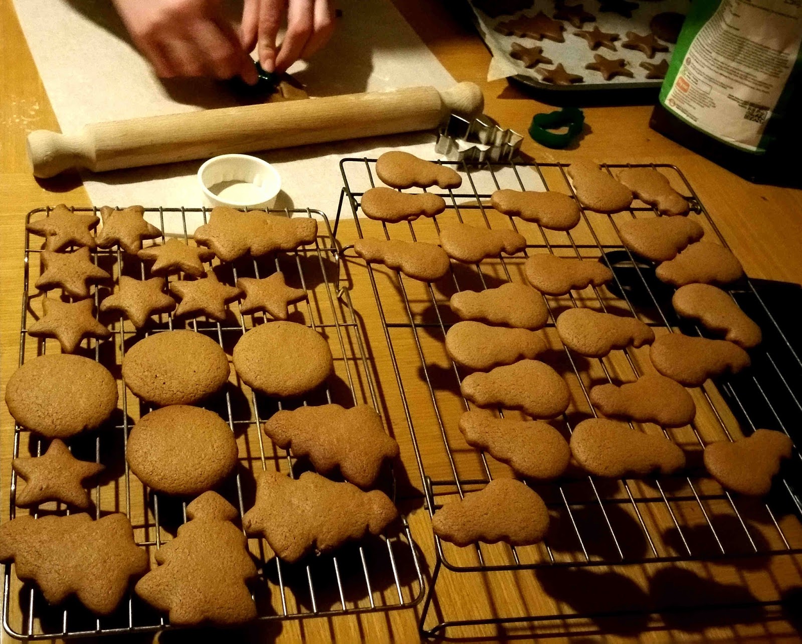 Forking Foodie: Gingerbread Men / Christmas Gingerbread Shapes ...
