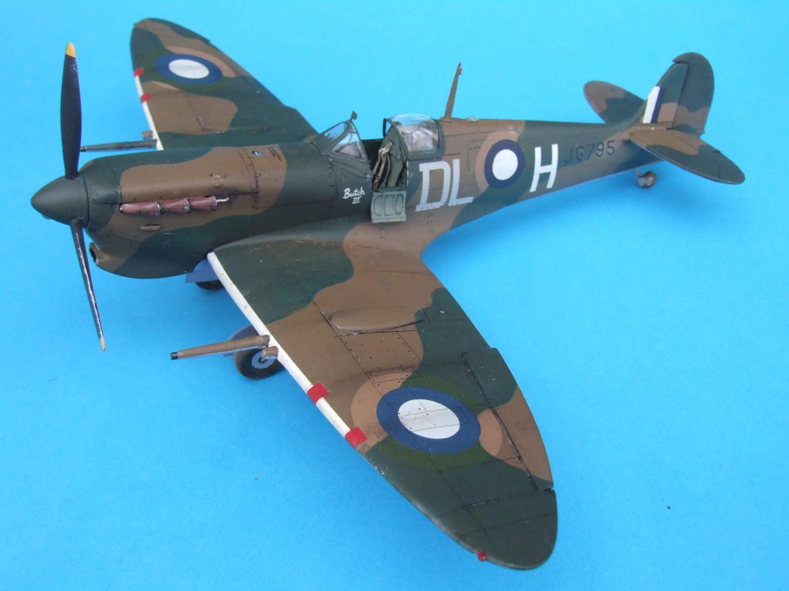 Tony O’Toole’s 1/48 Spitfire collection