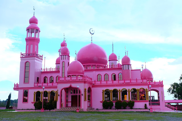 The Majestic Pink Mosque in Maguindanao - From The Highest Peak to The ...