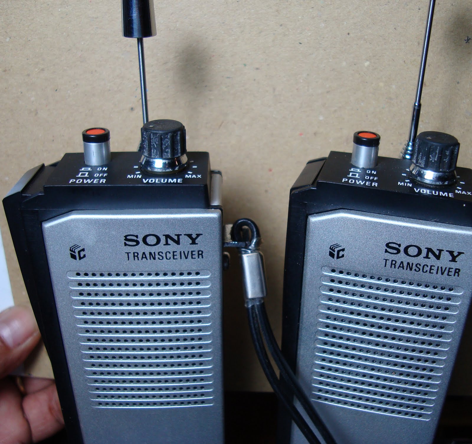 RADIO SELLER: SONY Transceiver 27 Mhz ( Sold )