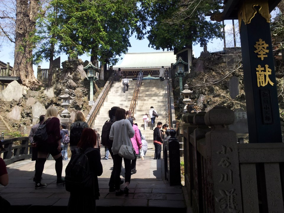 Religionskunskap 1: Elin Lärkfors - Besöksrapport, Buddhistiskt Tempel ...