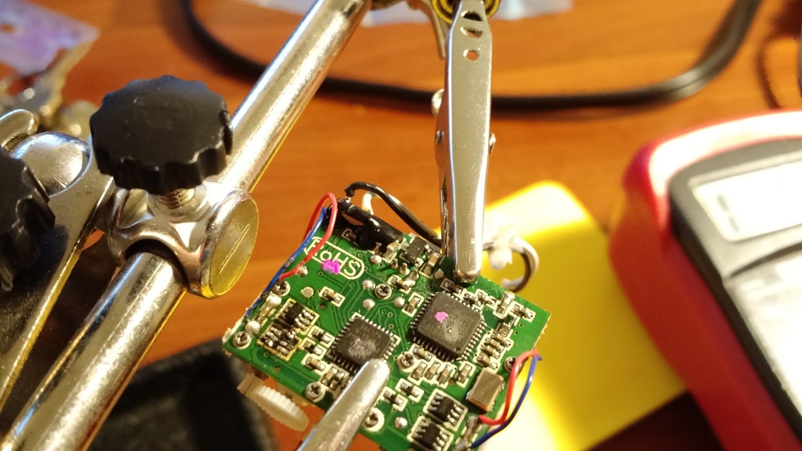 Projects from Tech: Replacing a Burnt Out MOSFET in an AR6400