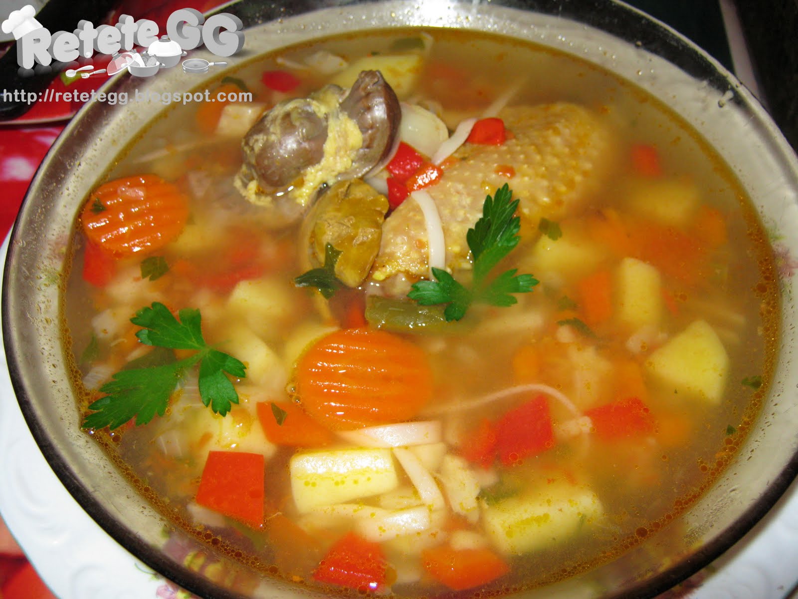 Retete gustoase si garnisite: Pui cu conopida