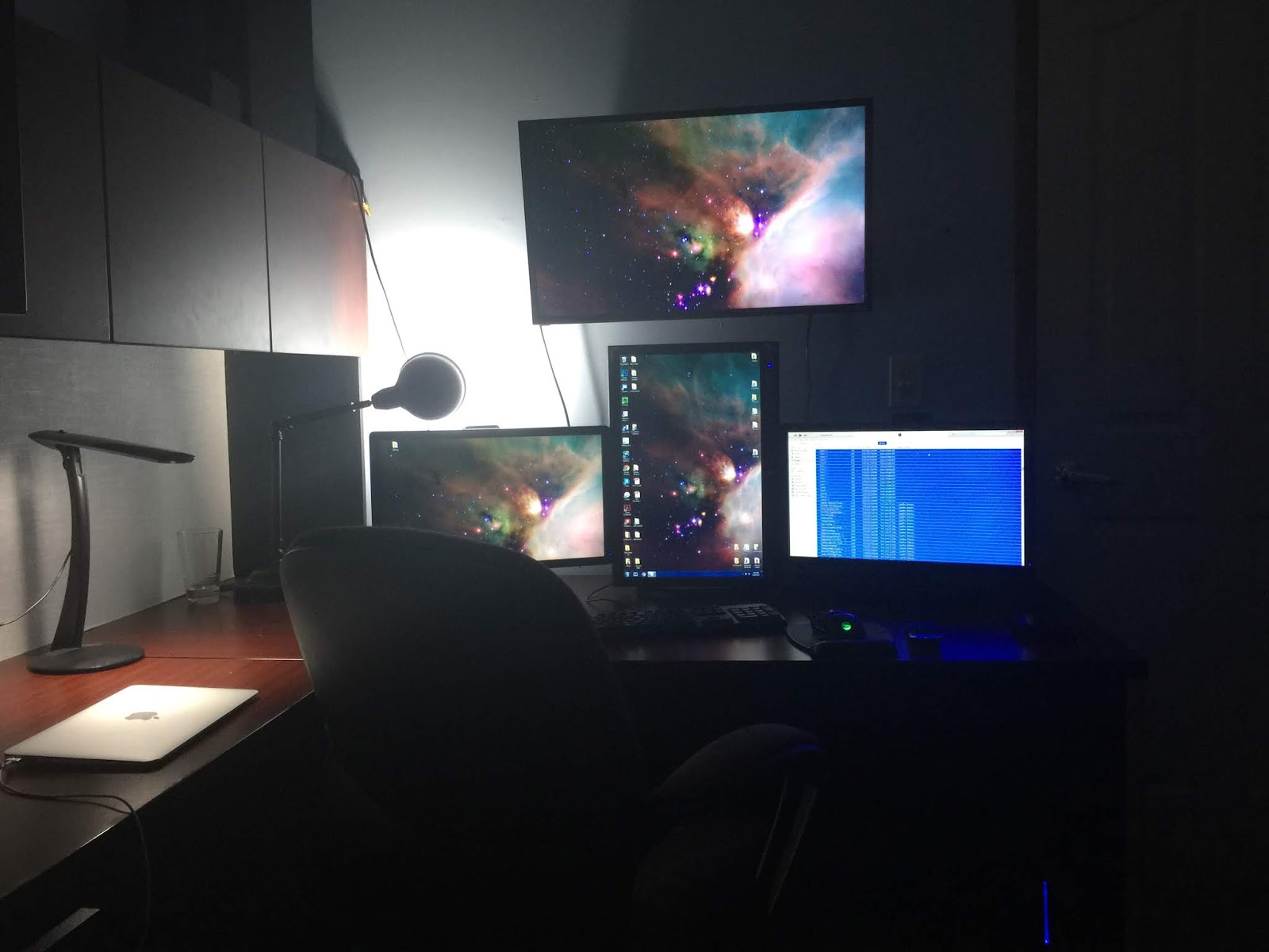 Vincent Turato's Blog: My Multi Monitor Productivity Setup