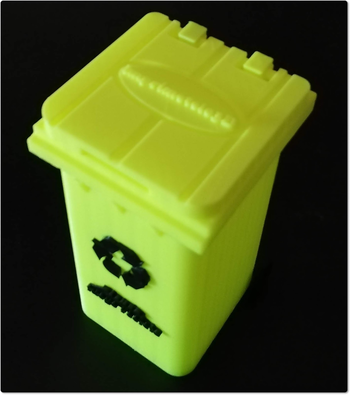 Imprimetelo3D: Cubo de reciclaje amarillo