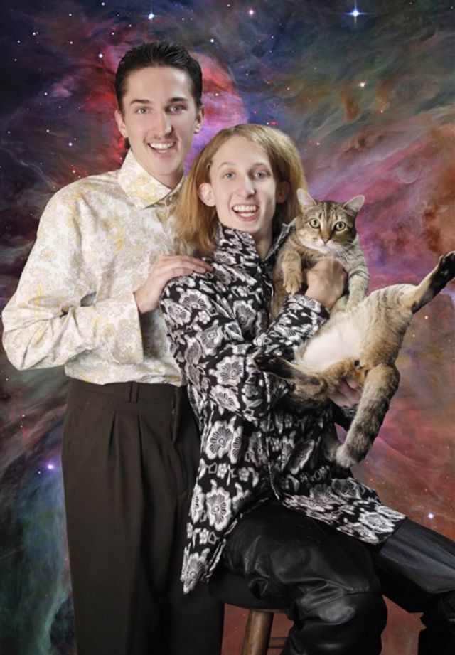 Oddly Strange! Awkwardly Funny Family Photos From the 1980s ~ Vintage ...