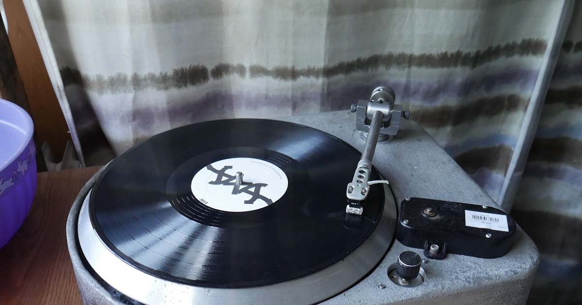 Building My Own Turntable/ Record Player | Greens and Machines