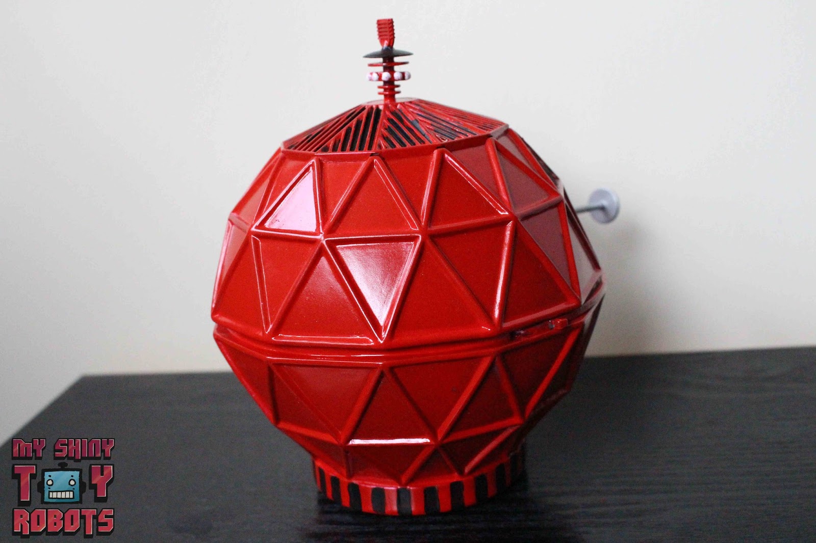 My Shiny Toy Robots: Custom Figure: TV21 Dalek Comics Menoid Master ...