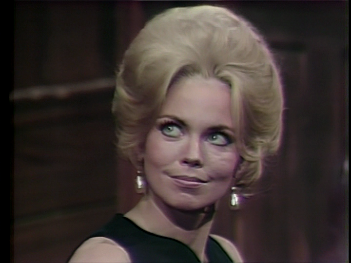 Shadows on the Wall: An Online Dark Shadows Fanzine: The Return (and ...