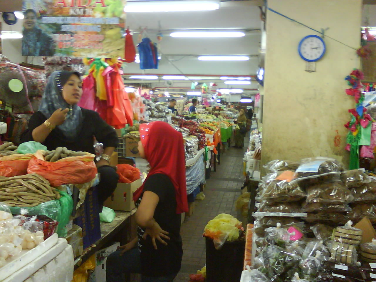 Pasar Payang Market of Plenty