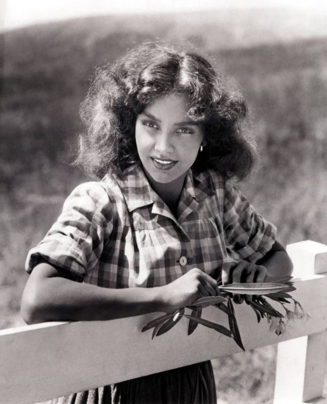 40 Beautiful Photos of Jennifer Jones in the 1940s and 1950s ~ Vintage ...