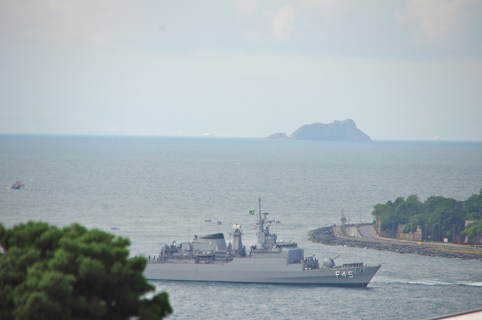 WARSHIPS ON THE BOSPHORUS: F 45 BNS UNIAO- BRAZILIAN NITEROI CLASS FRIGATE
