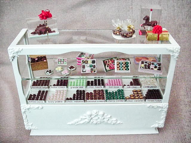 Good Sam Showcase of Miniatures: Fabulous Foods: Lola Renner
