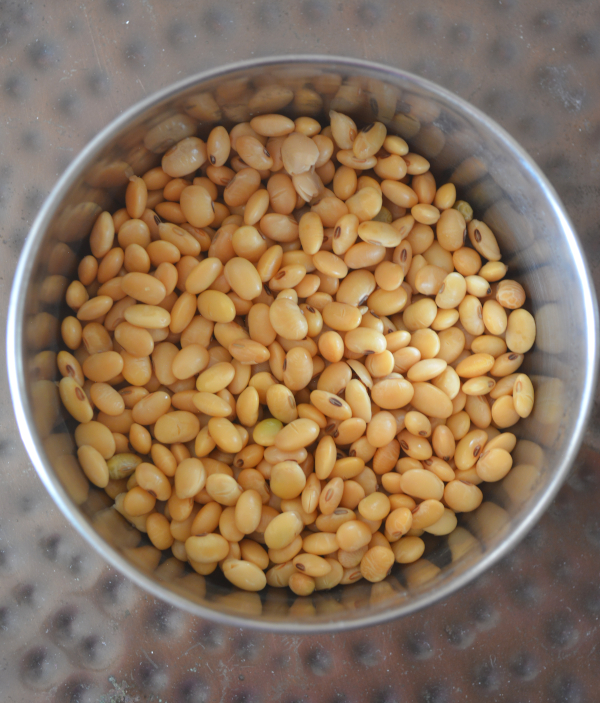 Veggie Platter: Bhatt ki Dal