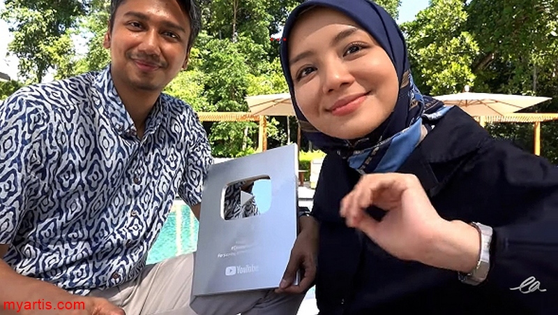 MYARTIS.COM | MYARTIS | MY | ARTIS: BILA MIRA FILZAH & SUAMI TERIMA 'SILVER PLAY BUTTON' DALAM ...