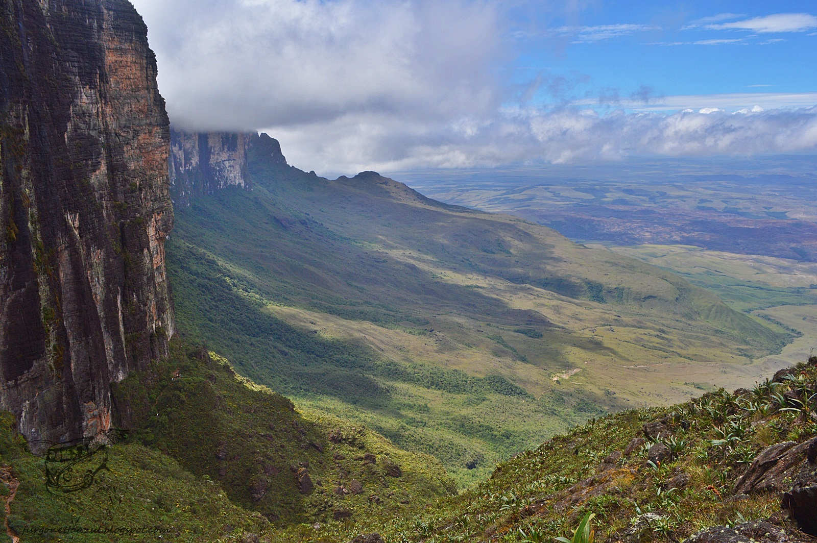 FURGONETA AZUL: TEPUY RORAIMA, LAS VISTAS DESDE LA CIMA.