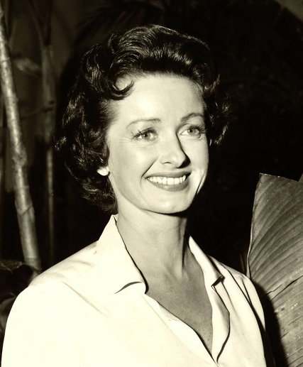 IRRESISTIBLE TARGETS: NOEL NEILL: THE GUARDIAN OBITUARY