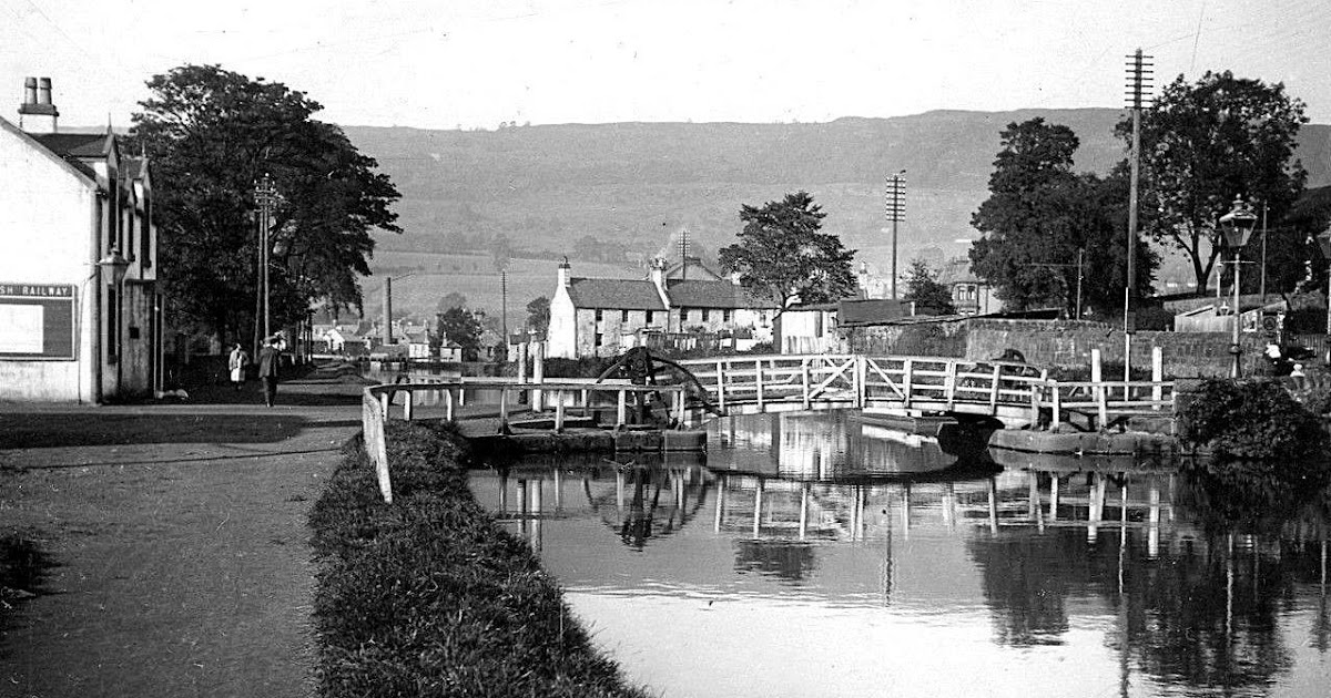 Tour Scotland: Old Photograph Canal Old Kilpatrick Scotland