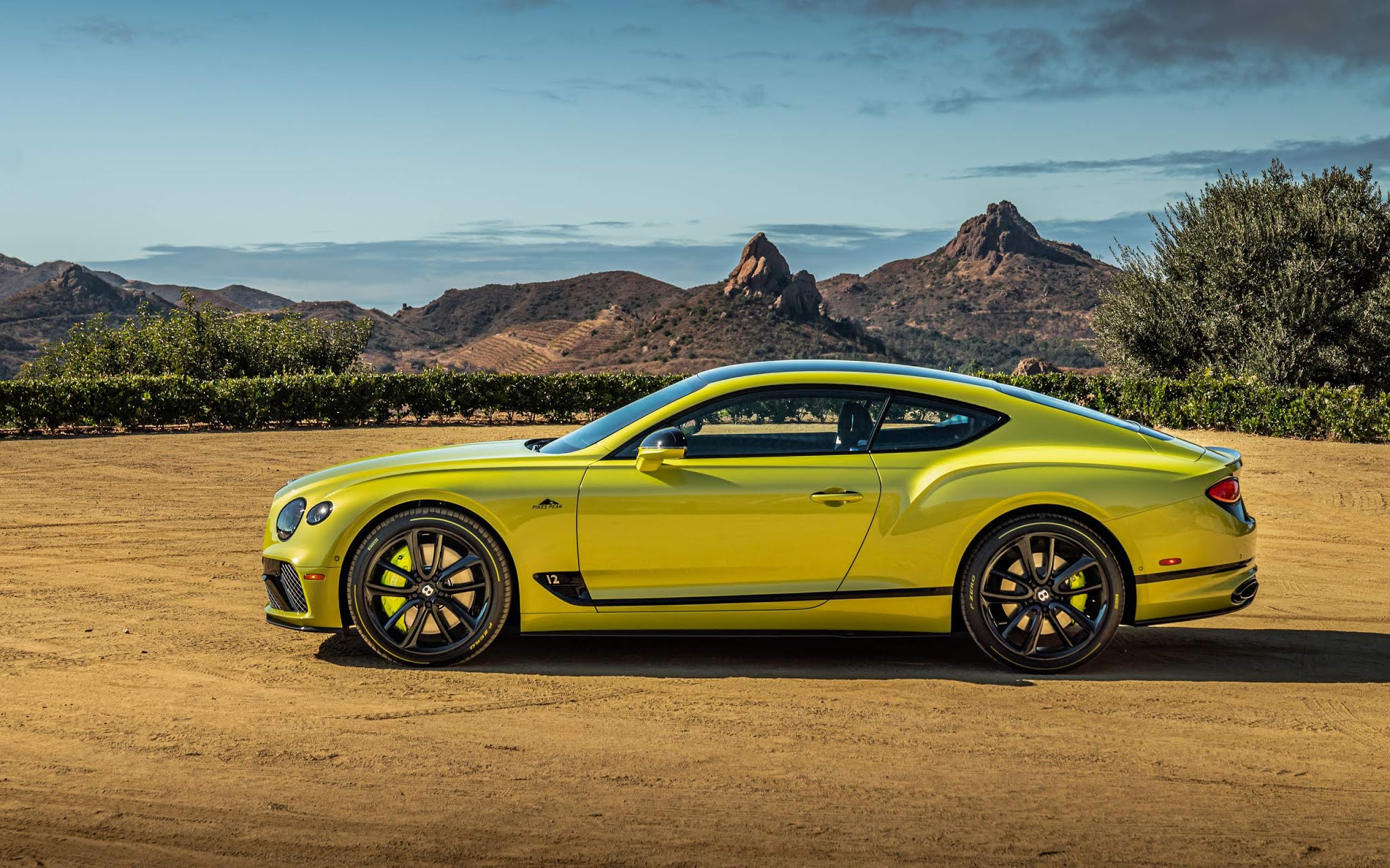 Bentley Continental GT ganha edição limitada Pikes Peak