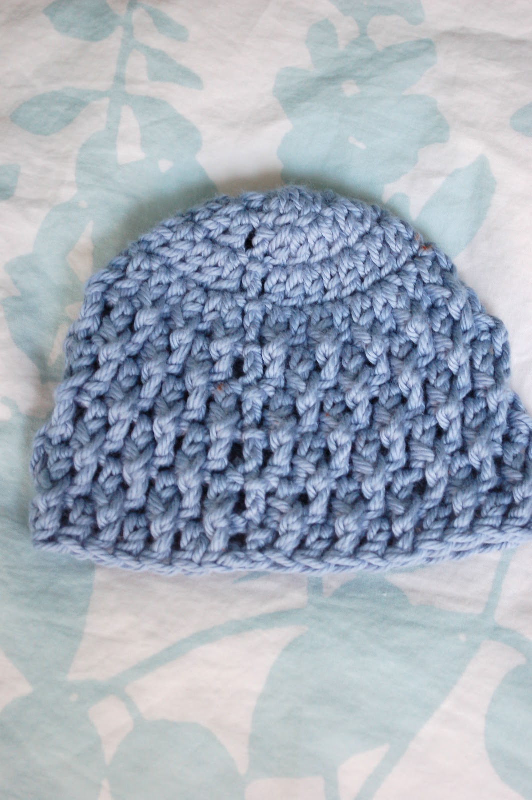 Alli Crafts: Free Pattern: Deeply Textured Hat - Premie Alli Crafts: Free Pattern: Deeply Textured Hat - Premie